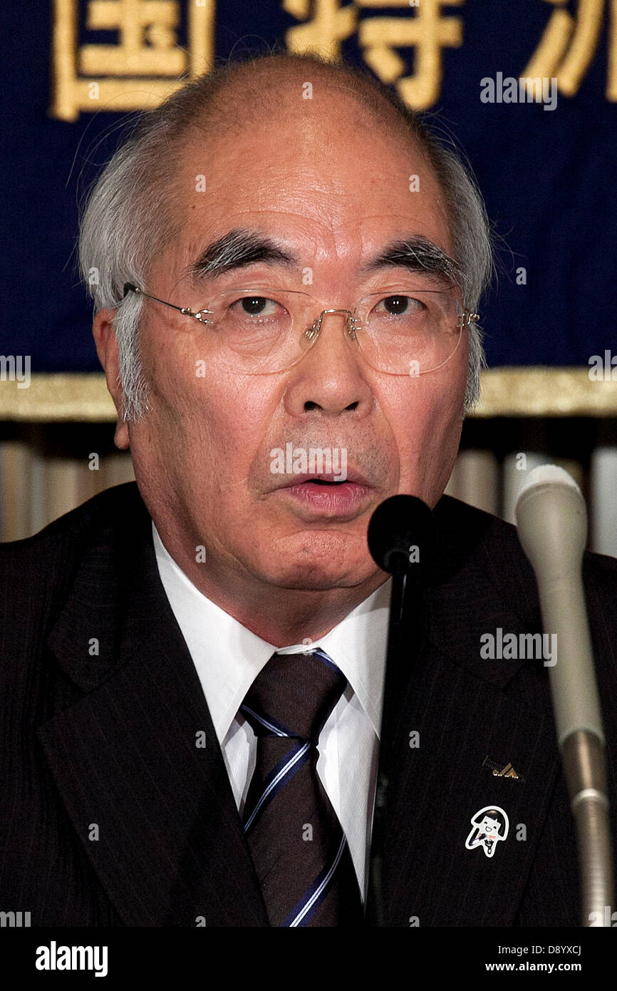Tokyo, Japan. 7th June 2013. - Akira Banzai, President of the Central ...