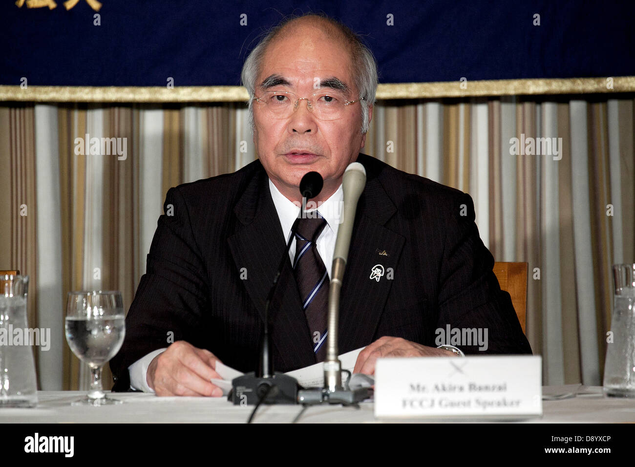 Tokyo, Japan. 7th June 2013. - Akira Banzai, President of the Central ...