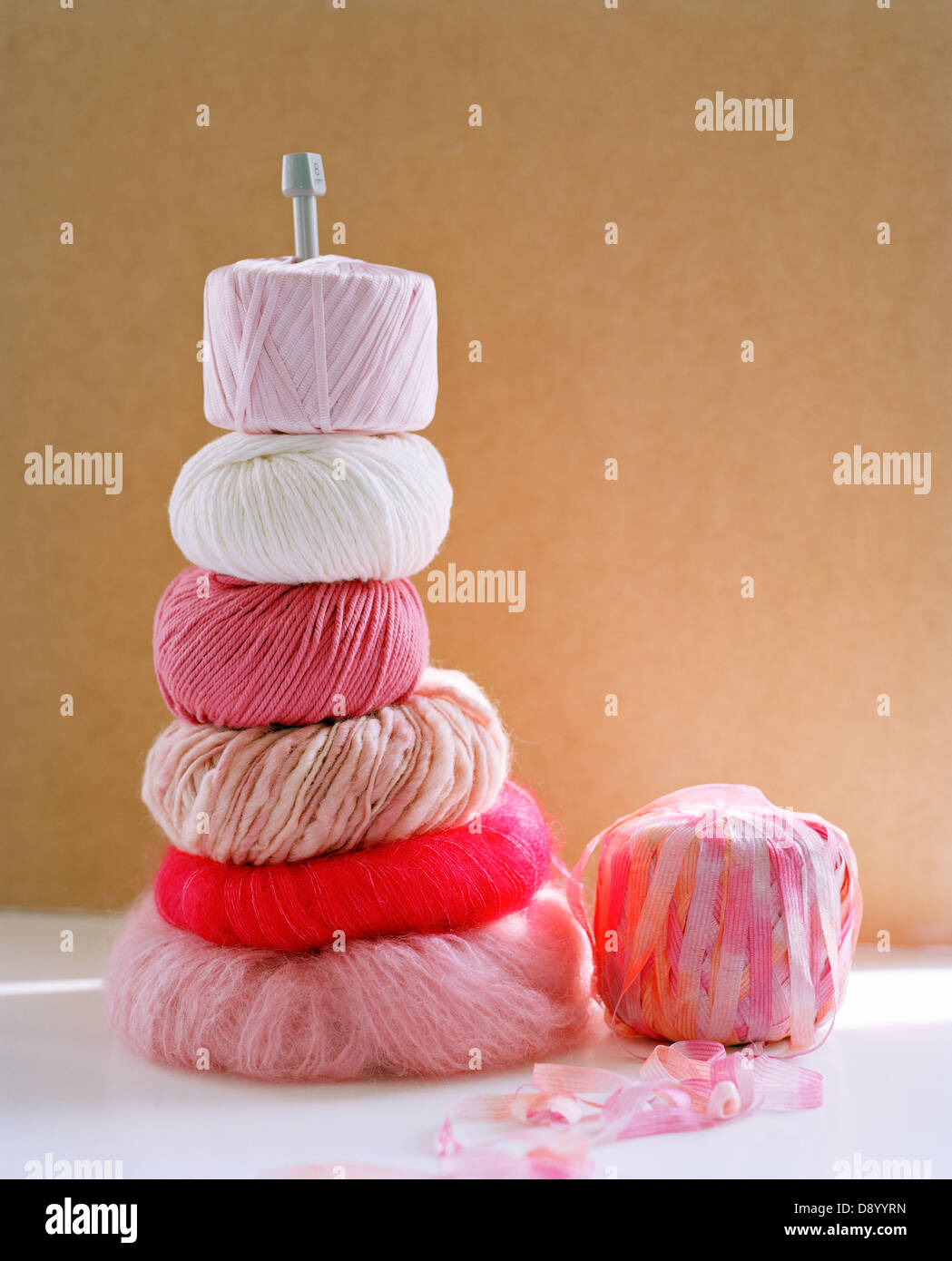 Ball of yarn Stock Photo - Alamy