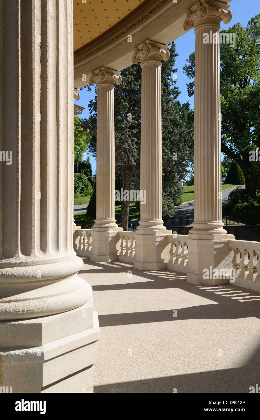 Neoclassical architecture with columns hi-res stock photography and ...