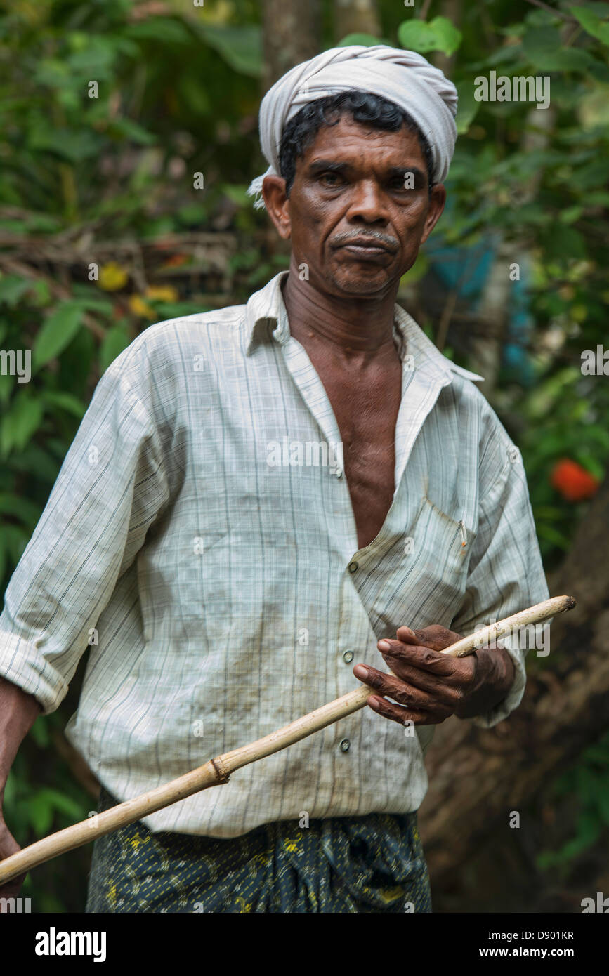 India kerala backwaters portrait hi-res stock photography and images ...