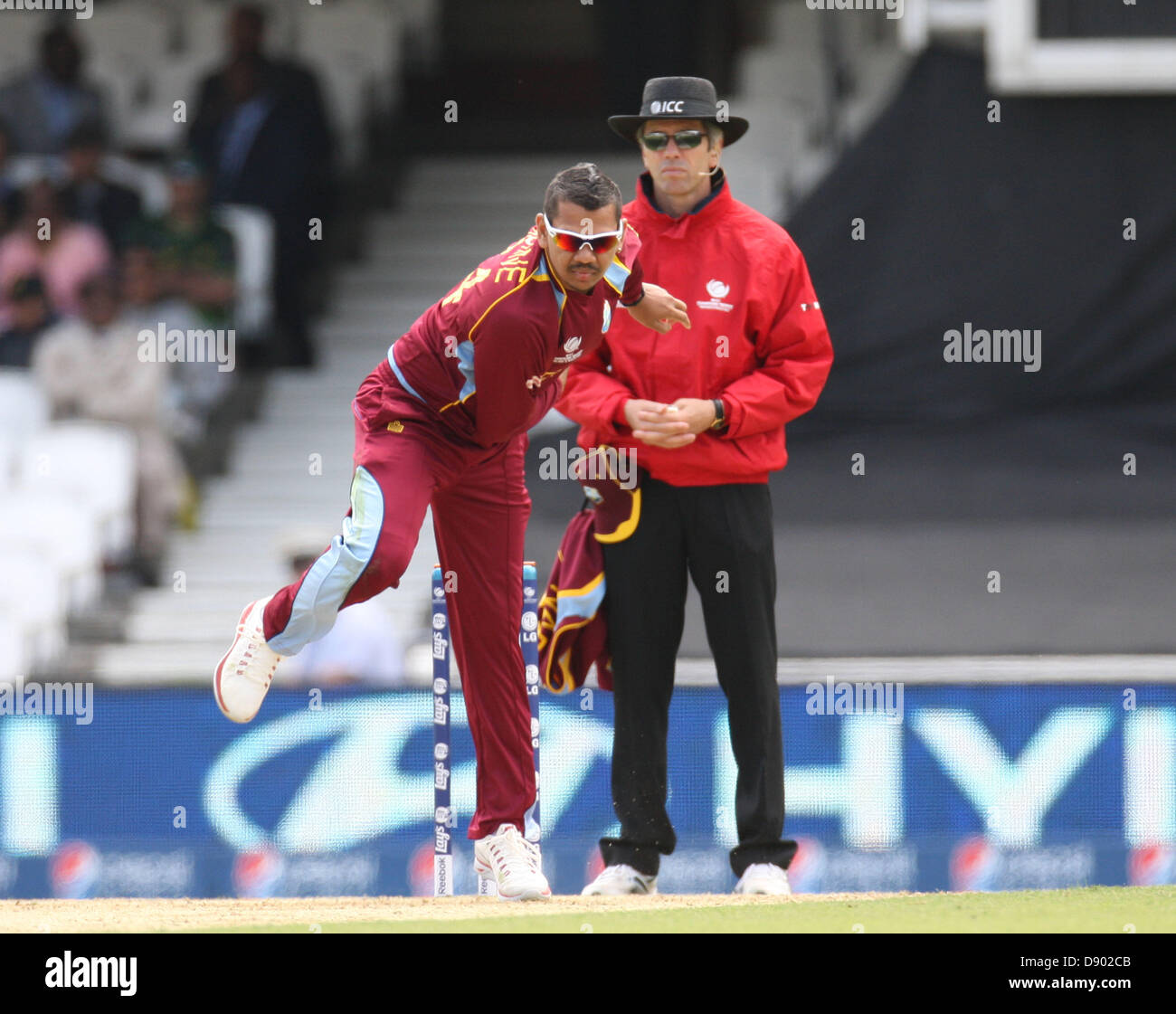 Sunil Narine Bowling