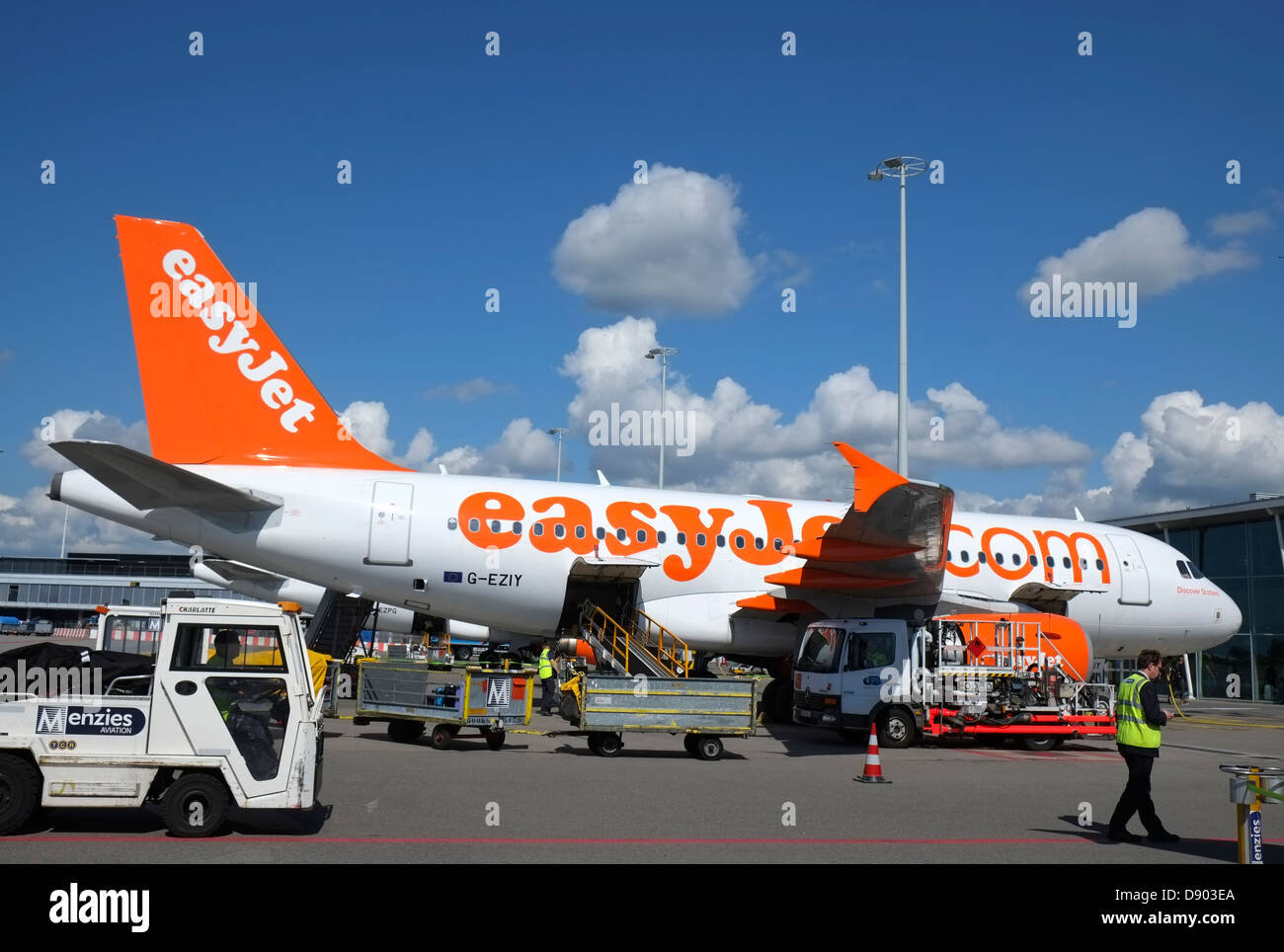 Netherlands, Amsterdam, Schiphol Airport, easyJet A319 airbus being ...