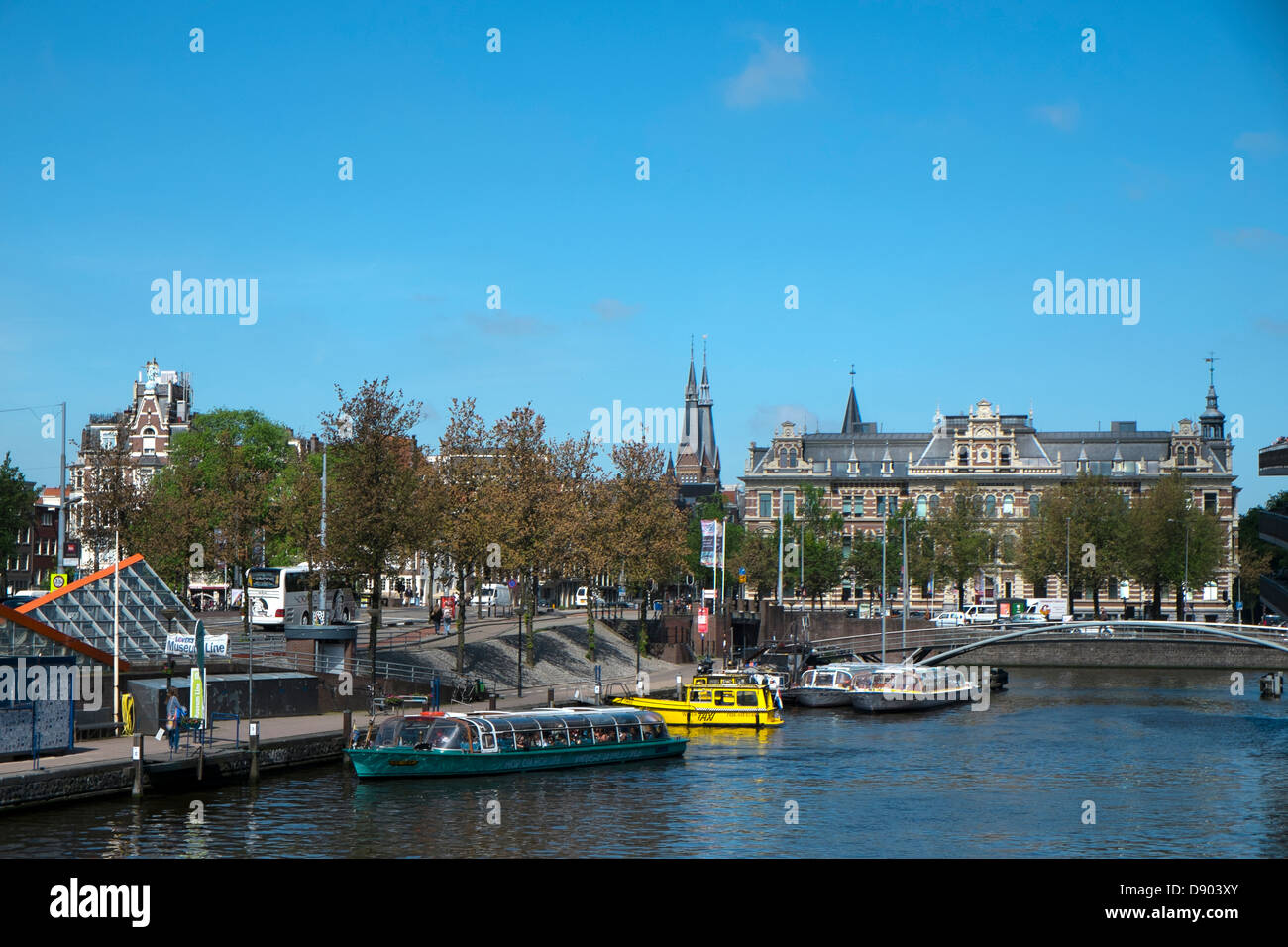 Open station hi-res stock photography and images - Alamy