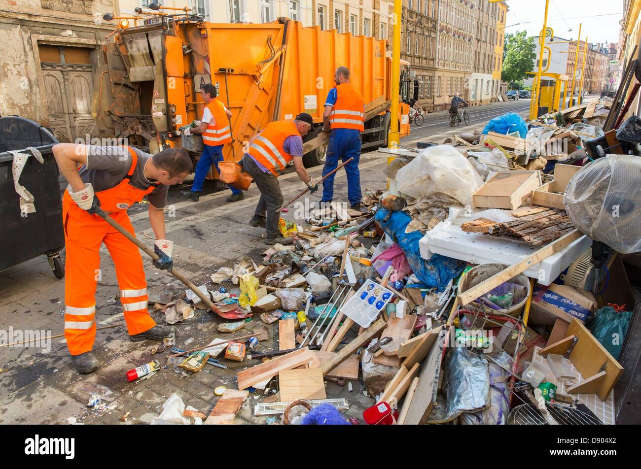 Gera, Germany. 7th June, 2013. Employee of the local environmental ...