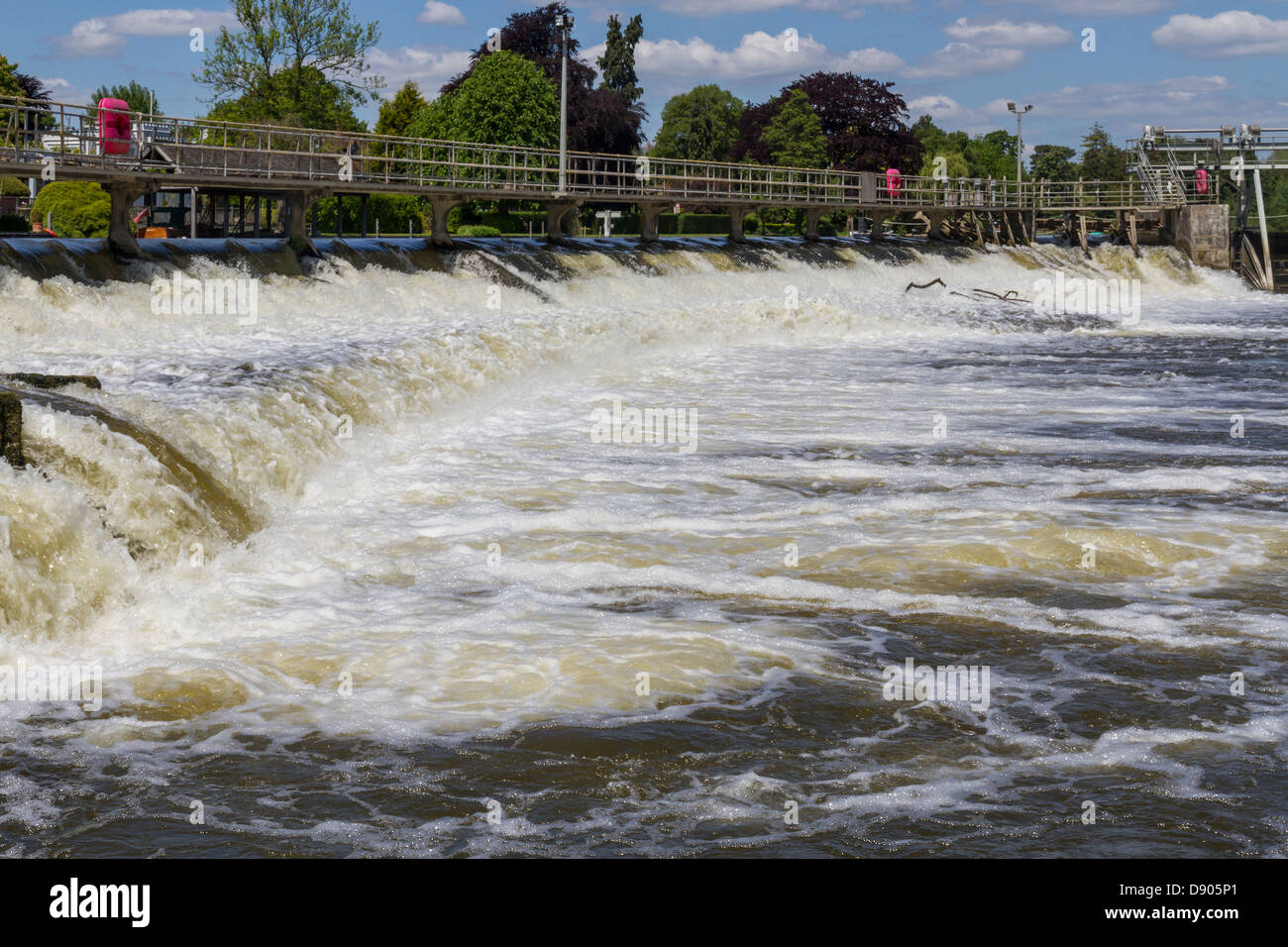 England Berkshire, Maidenhead, river Thames, Boulter's Weir Stock Photo ...