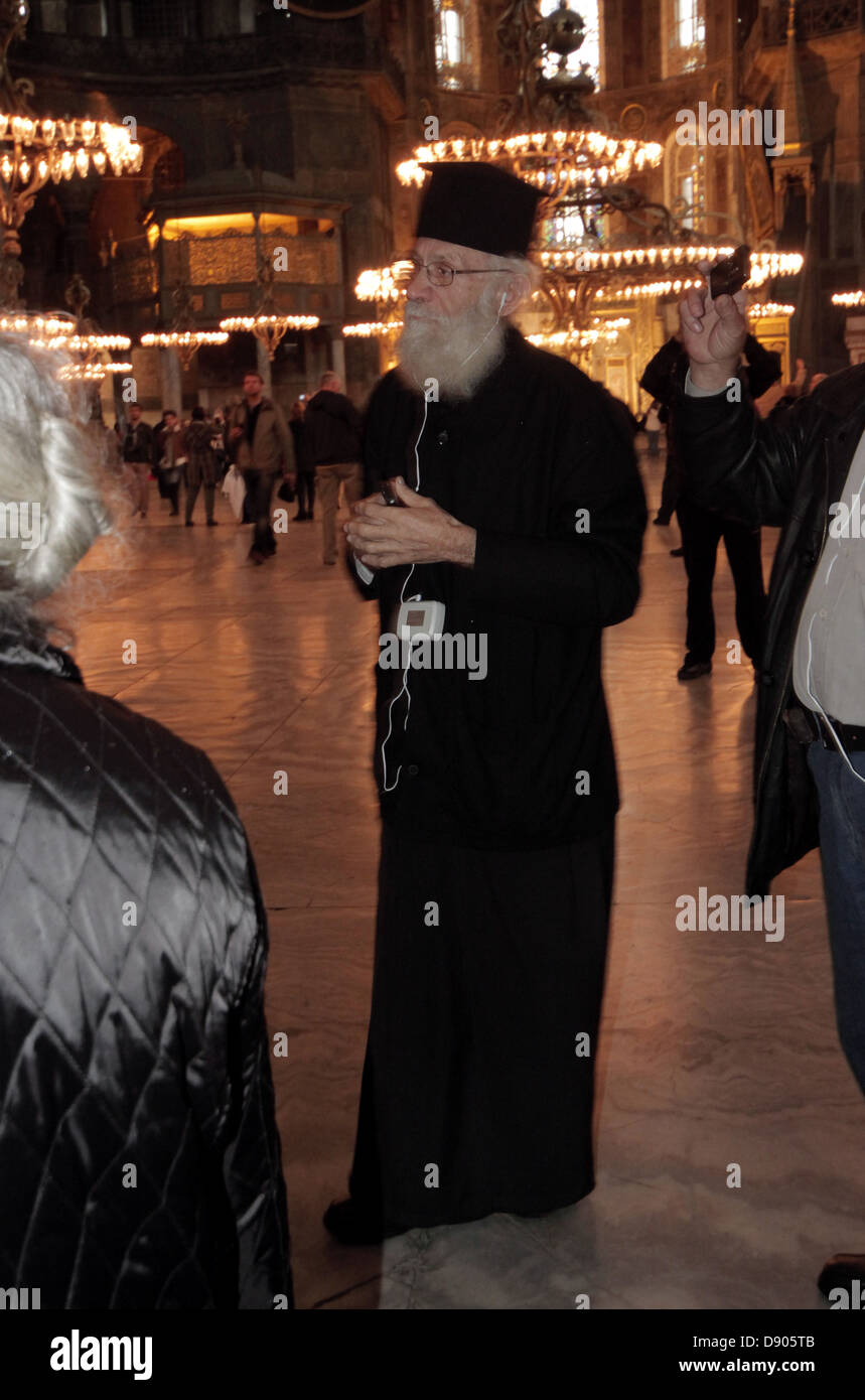 Greek orthodox priest hi-res stock photography and images - Alamy