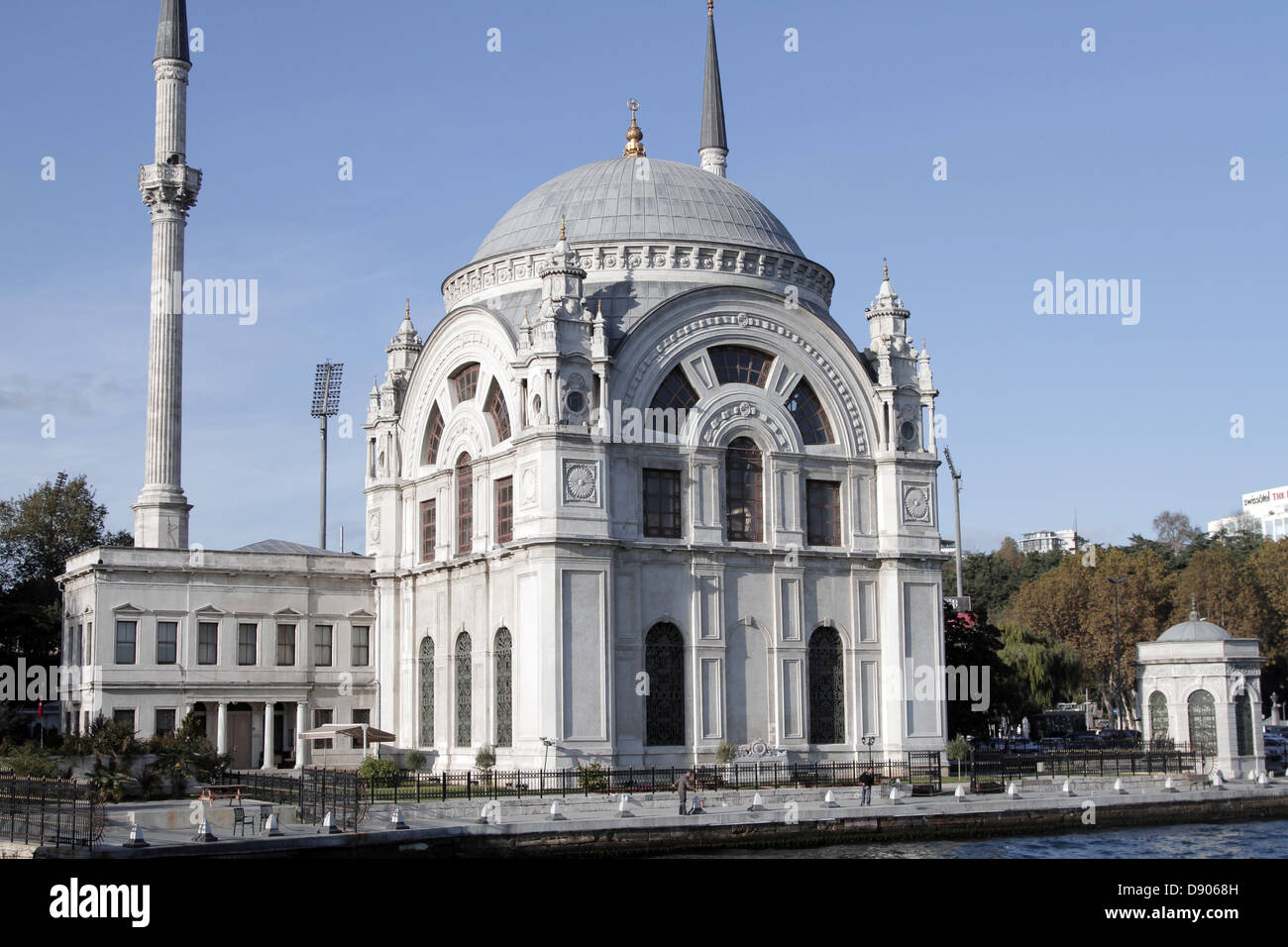 DOLMABAHCE MOSQUE ISTANBUL TURKEY 11 November 2012 Stock Photo - Alamy