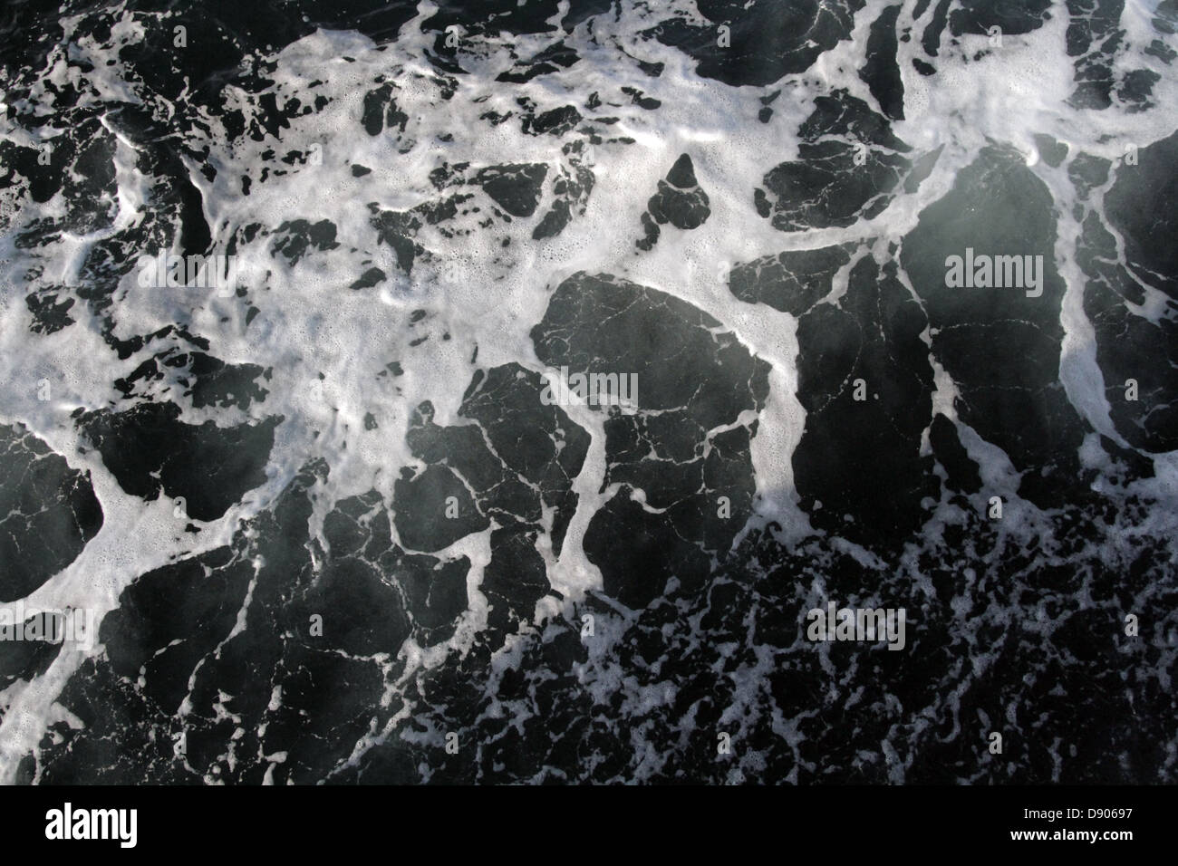 Froth of sea water hi-res stock photography and images - Alamy