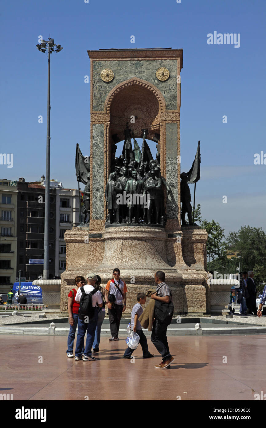 REPUBLIC MONUMENT TAKSIM SQUARE ISTANBUL TURKEY 22 May 2012 Stock Photo ...