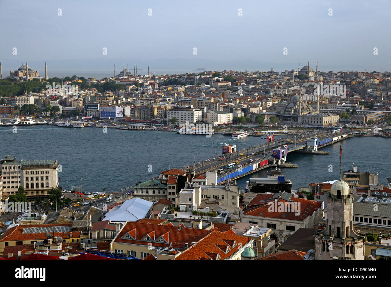GALATA BRIDGE & GOLDEN HORN ISTANBUL TURKEY 22 May 2012 Stock Photo - Alamy