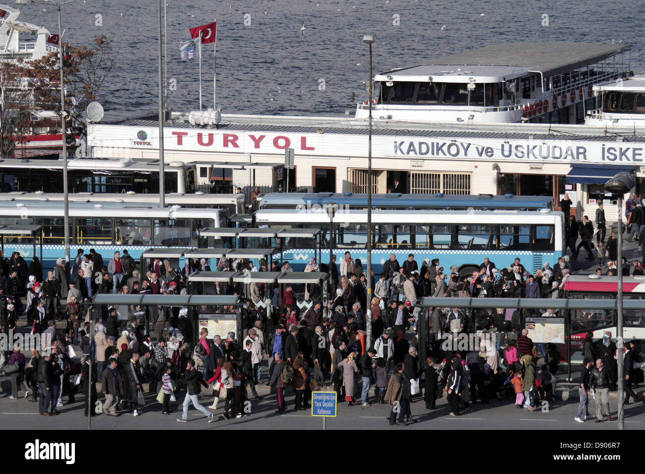 CROWD AT BUS STATION EMINONU ISTANBUL TURKEY 11 November 2012 Stock ...