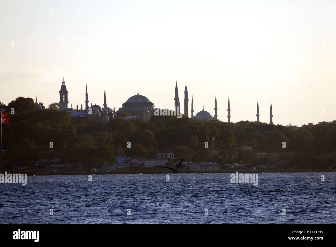 TOPKAPI PALACE HAGIA SOPHIA & BLUE MOSQUE SULTANAHMET ISTANBUL TURKEY ...