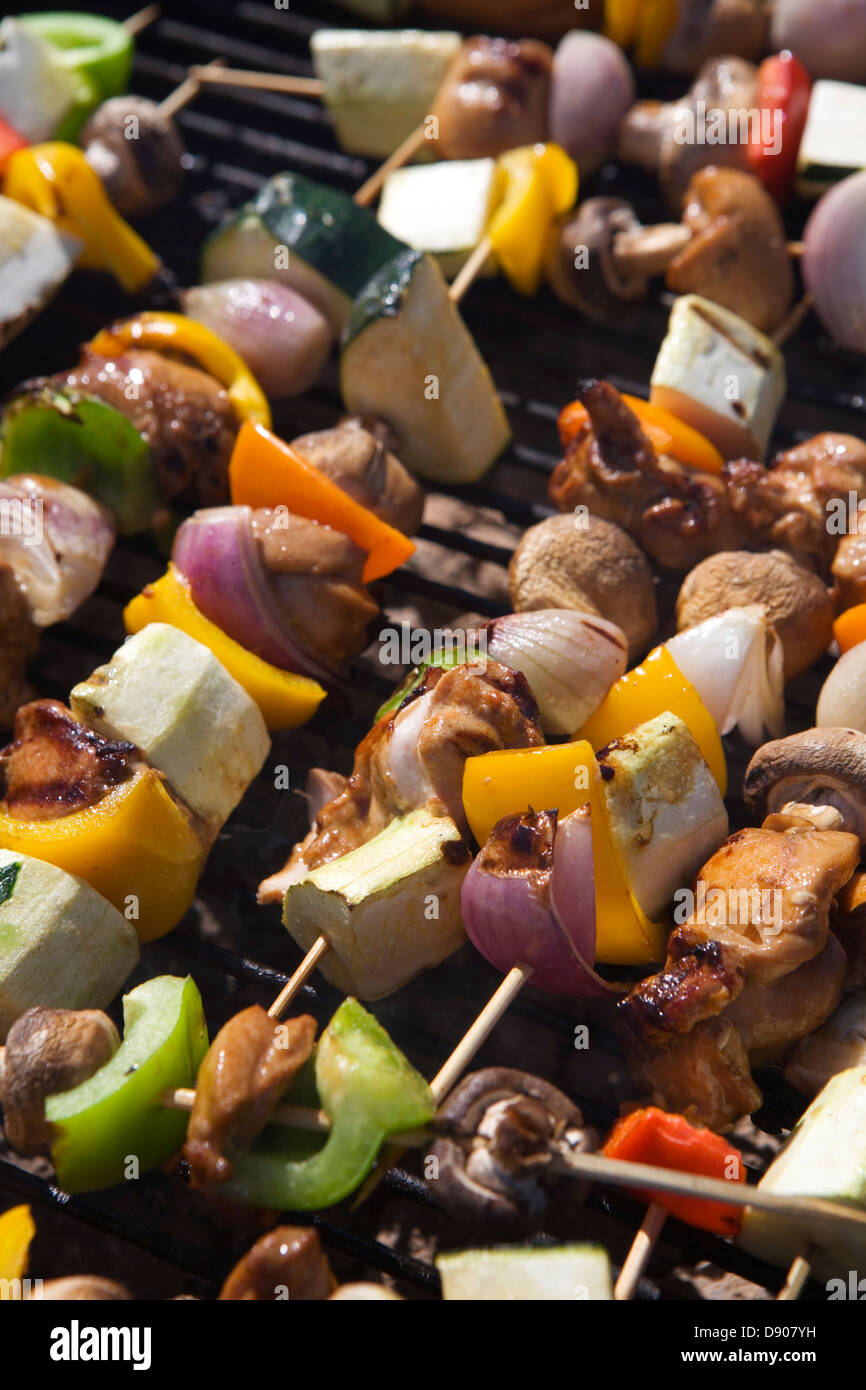 Barbequeing hi-res stock photography and images - Alamy
