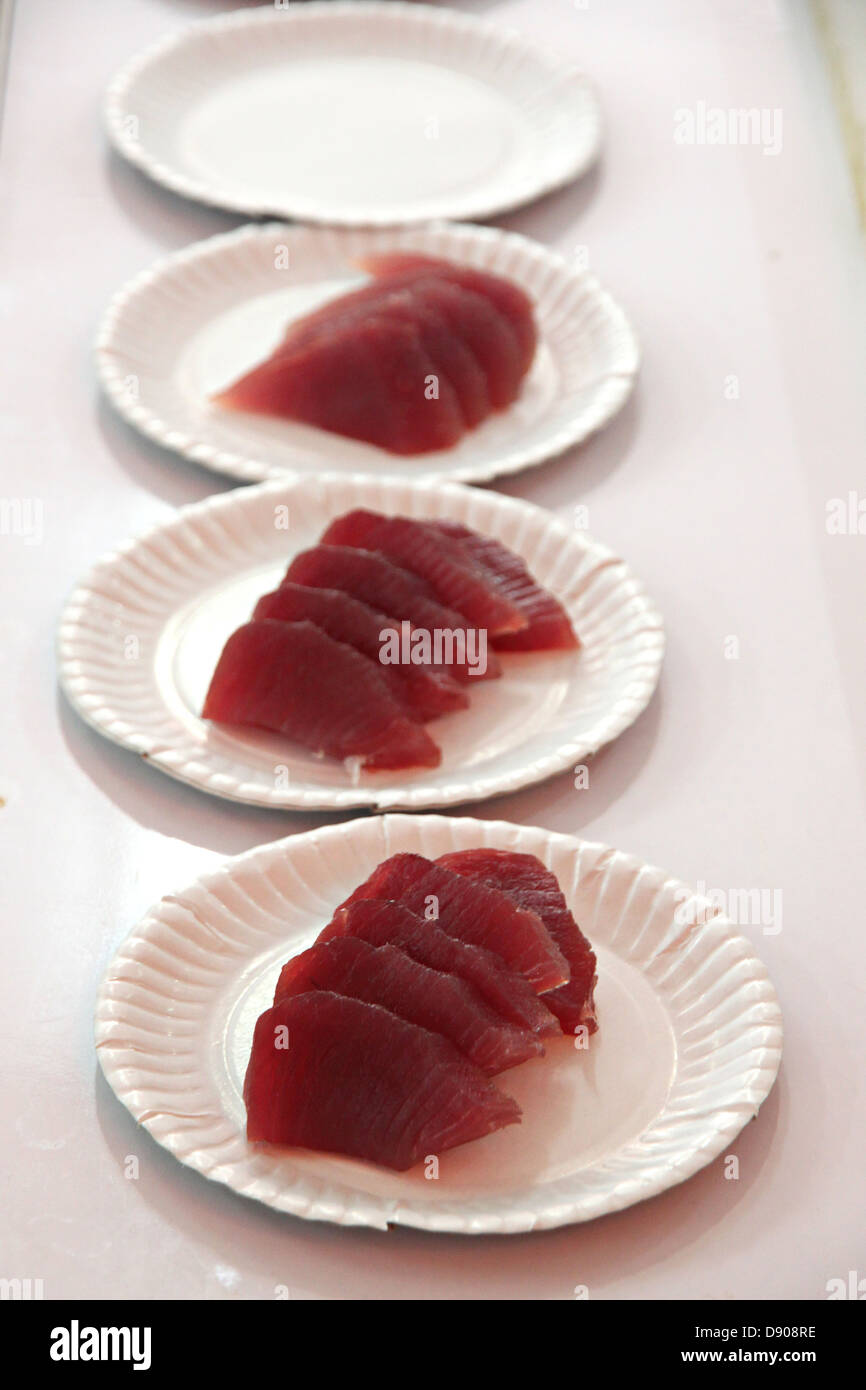 Tuna fish hi-res stock photography and images - Alamy