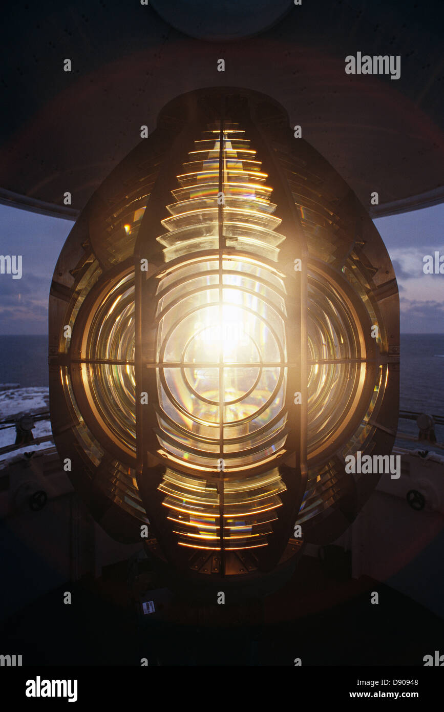 Searchlight illumination hi-res stock photography and images - Alamy