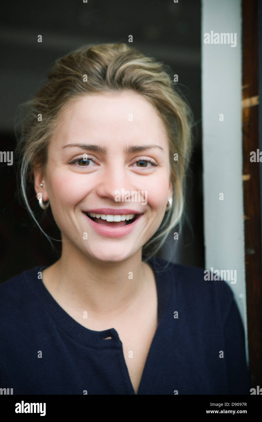 Portrait of a smiling woman Stock Photo - Alamy