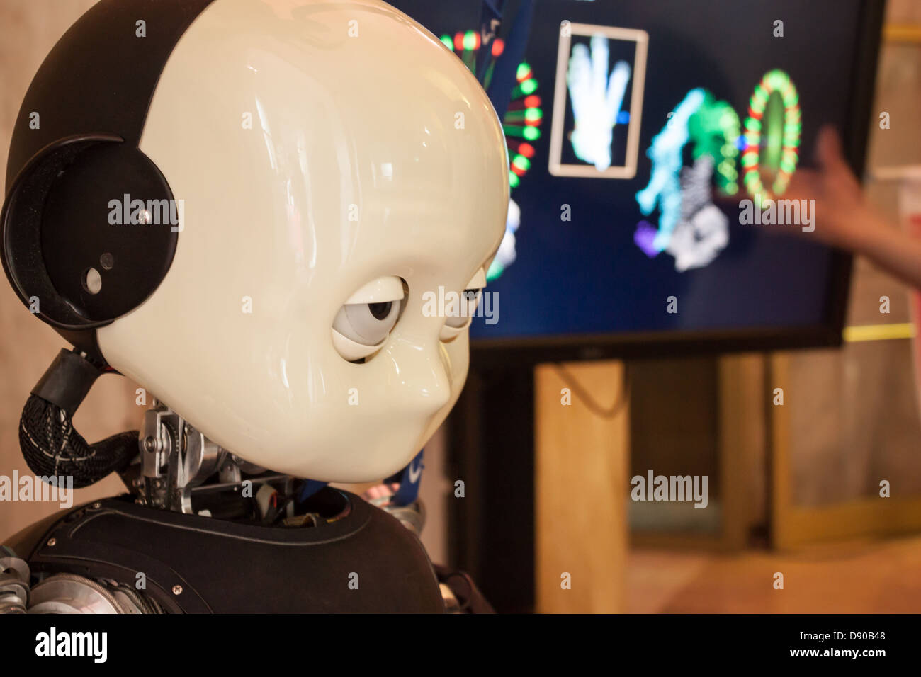 Humanoid robot icub hi-res stock photography and images - Alamy