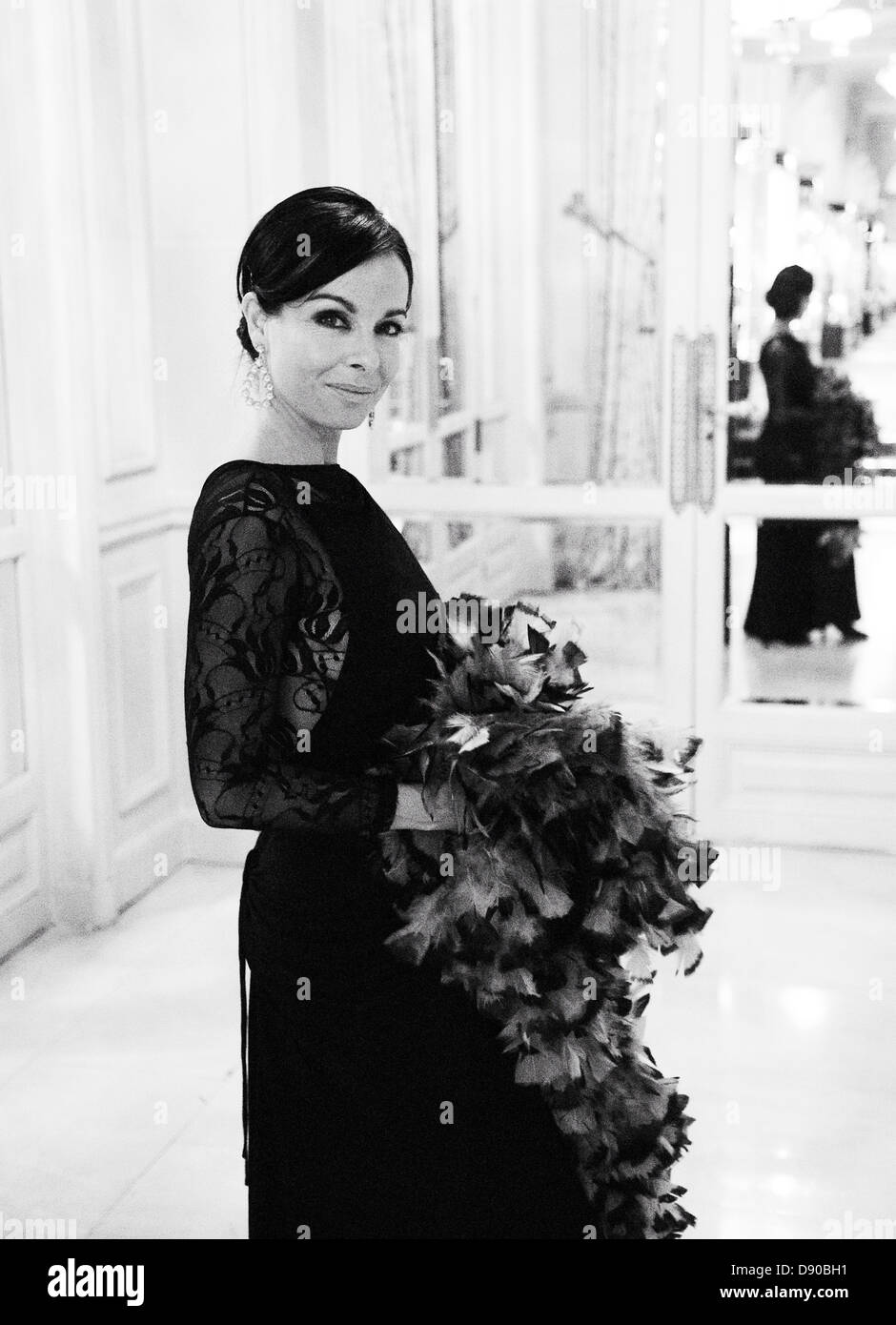 Glamor woman Black and White Stock Photos & Images - Alamy