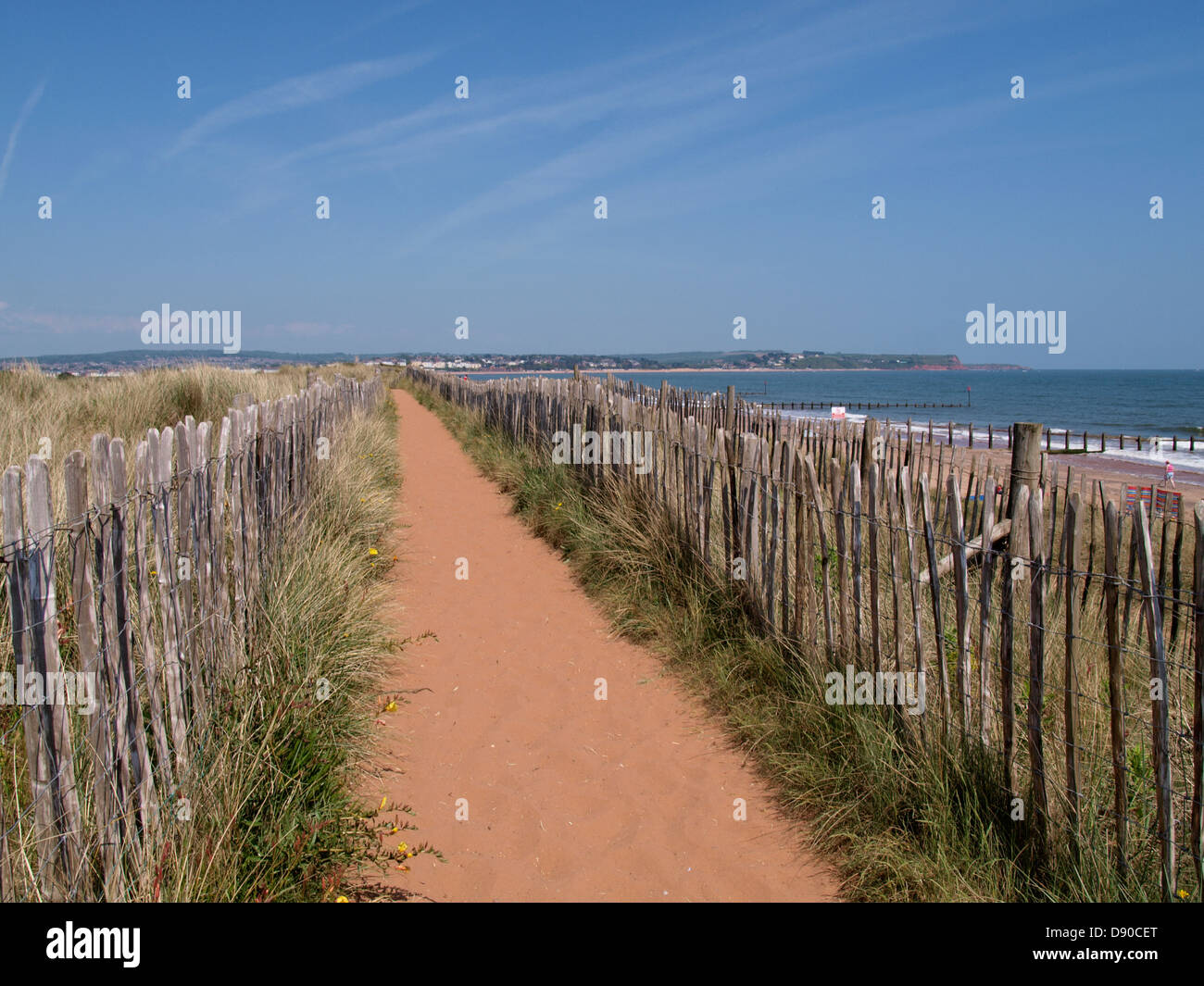 Footpath wood between sand hi-res stock photography and images - Alamy