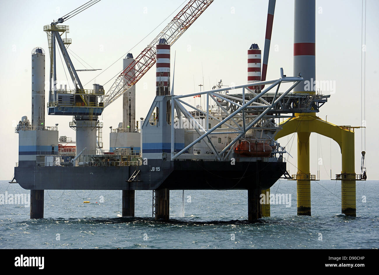 100 gms hi-res stock photography and images - Alamy