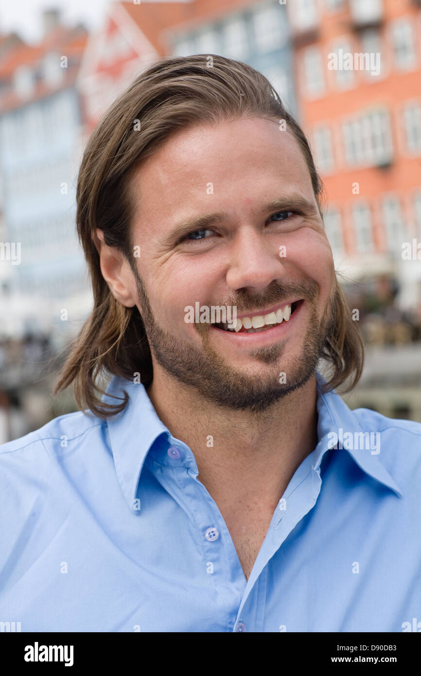 Portrait of man smiling Stock Photo - Alamy