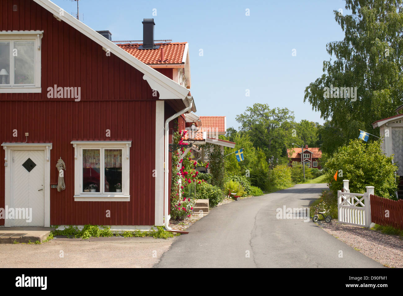 Gate houses side hi-res stock photography and images - Alamy