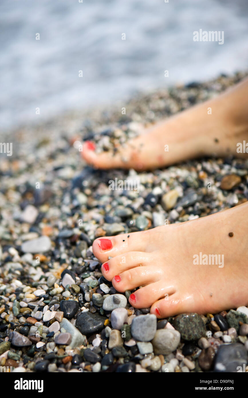 Feet beach toe hi-res stock photography and images - Alamy