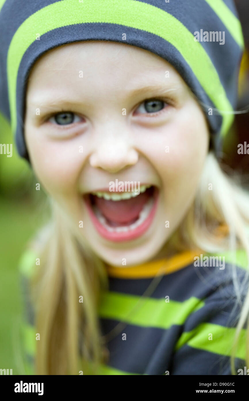 Close-up of screaming girl Stock Photo - Alamy