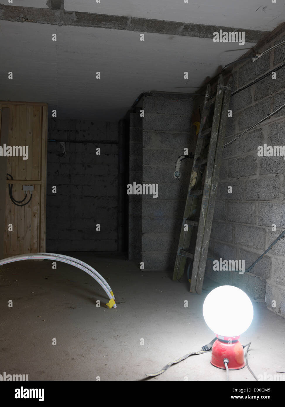 Empty lamp hi-res stock photography and images - Alamy