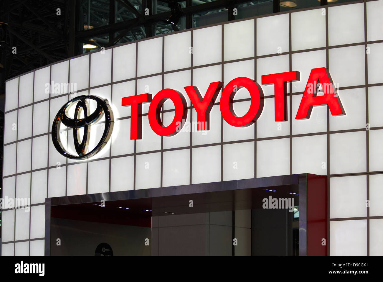 Toyota sign hi-res stock photography and images - Alamy