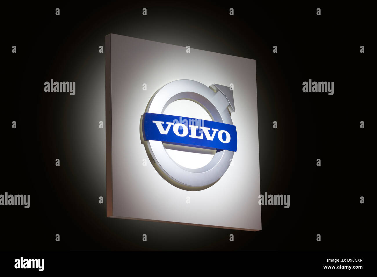 Volvo badge hi-res stock photography and images - Alamy