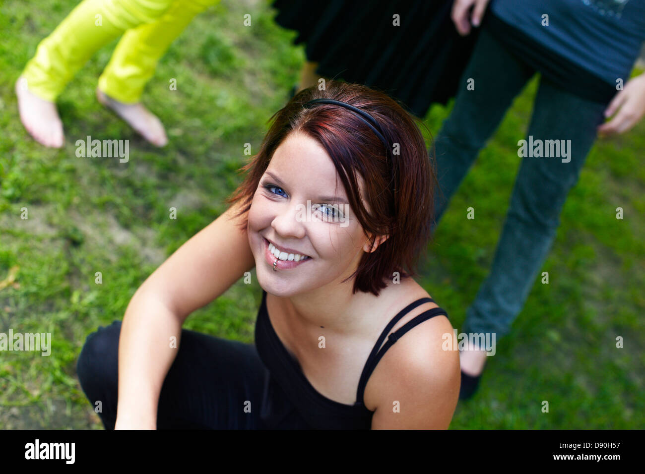 Crouching in one leg hi-res stock photography and images - Alamy