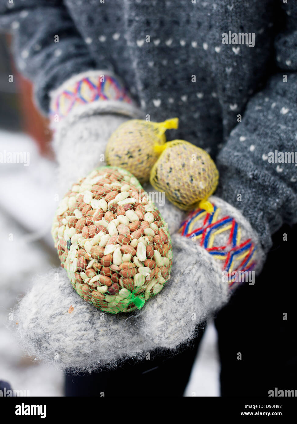 Net with peanuts hi-res stock photography and images - Alamy