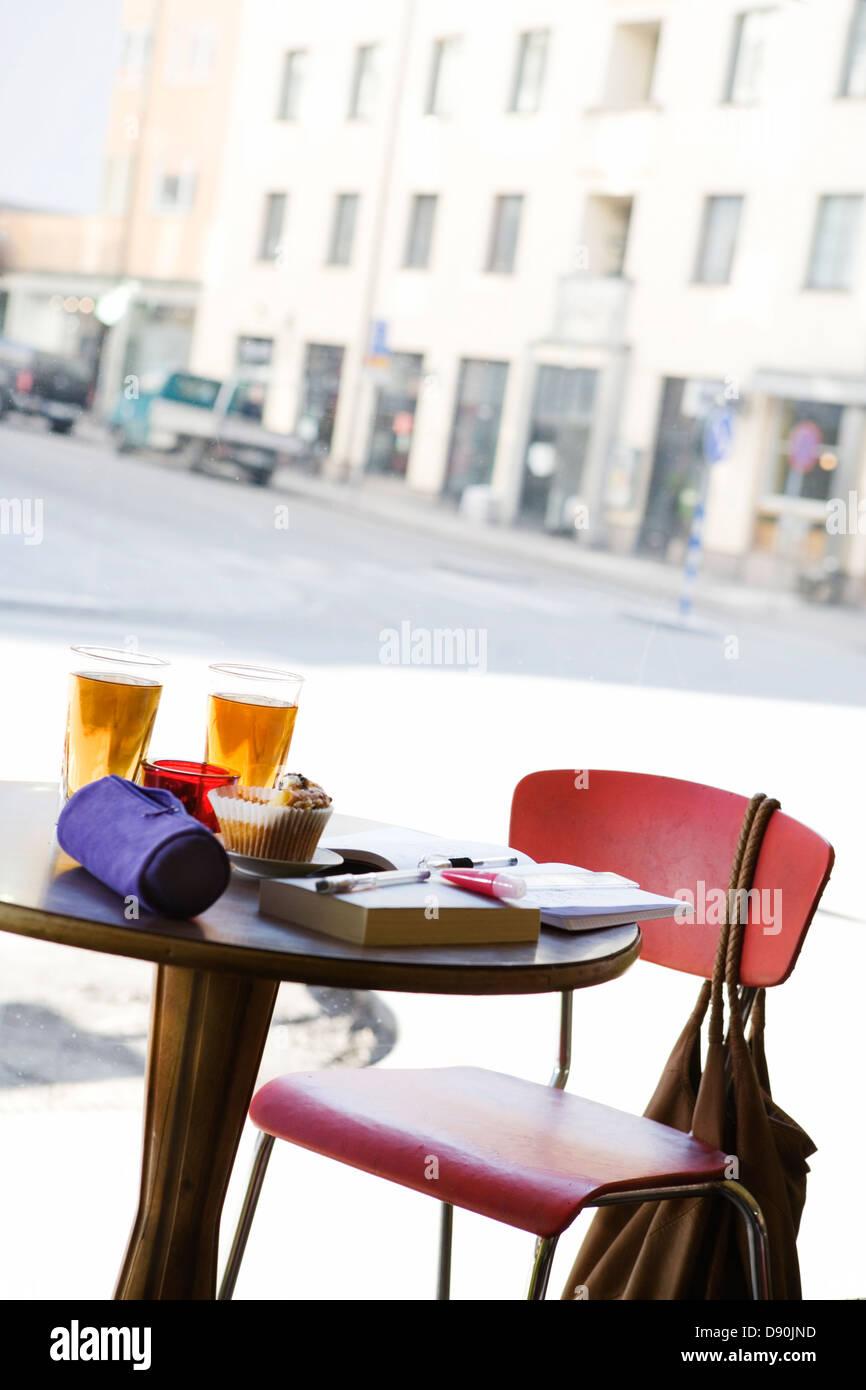 A table at a cafe Stock Photo - Alamy