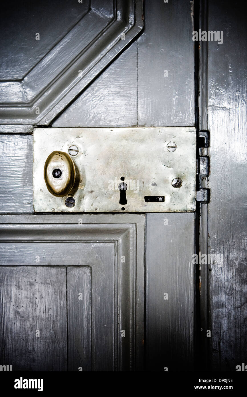 Vertical door lock hi-res stock photography and images - Alamy