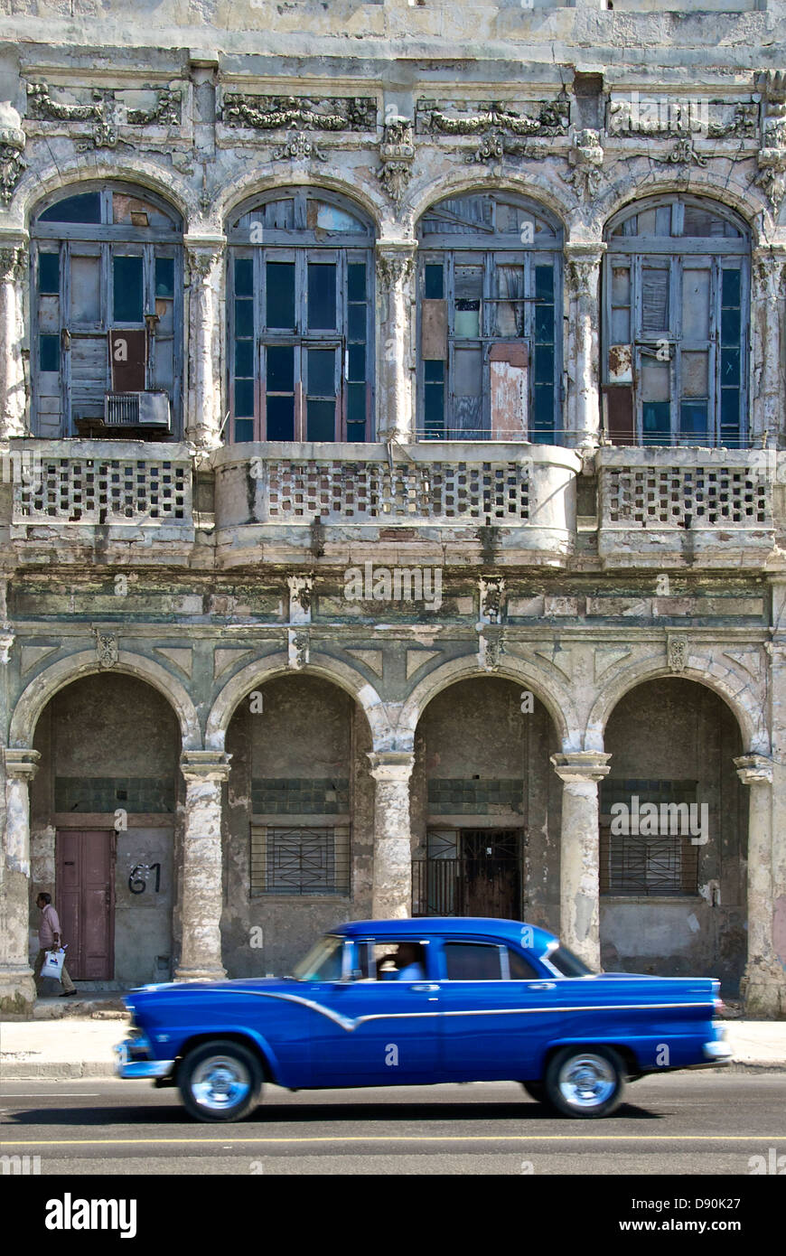 Havana Building on the Malecon Stock Photo - Alamy