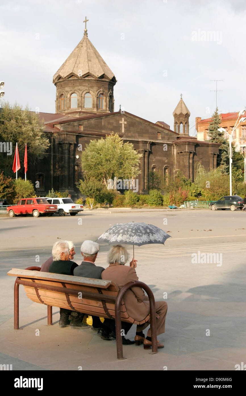 Azatutyan Hraparak (Azatutyan Square) and Astvatsatsin Church, Gyumri ...