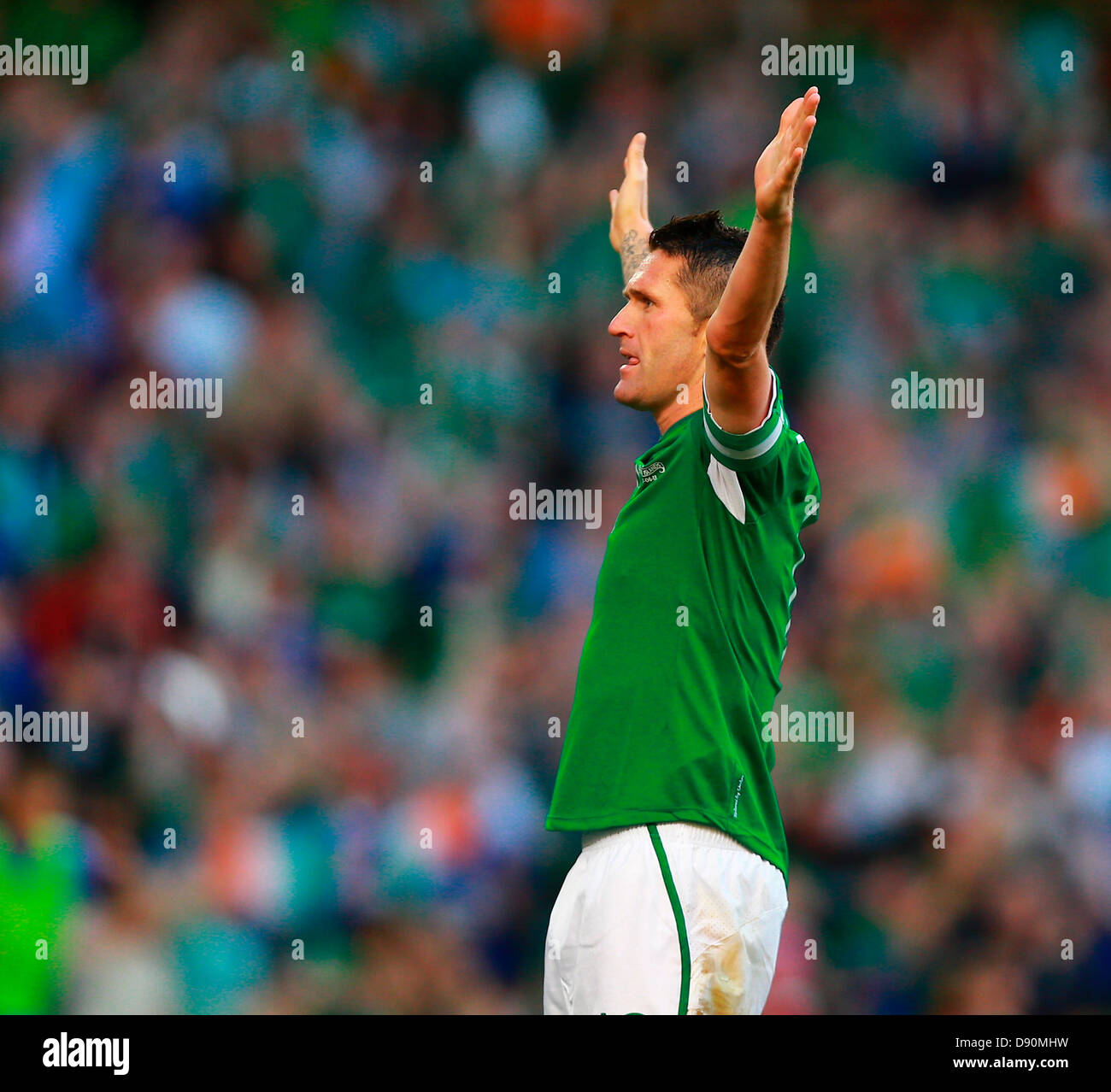 Robbie keane ireland celebrates hi-res stock photography and images - Alamy