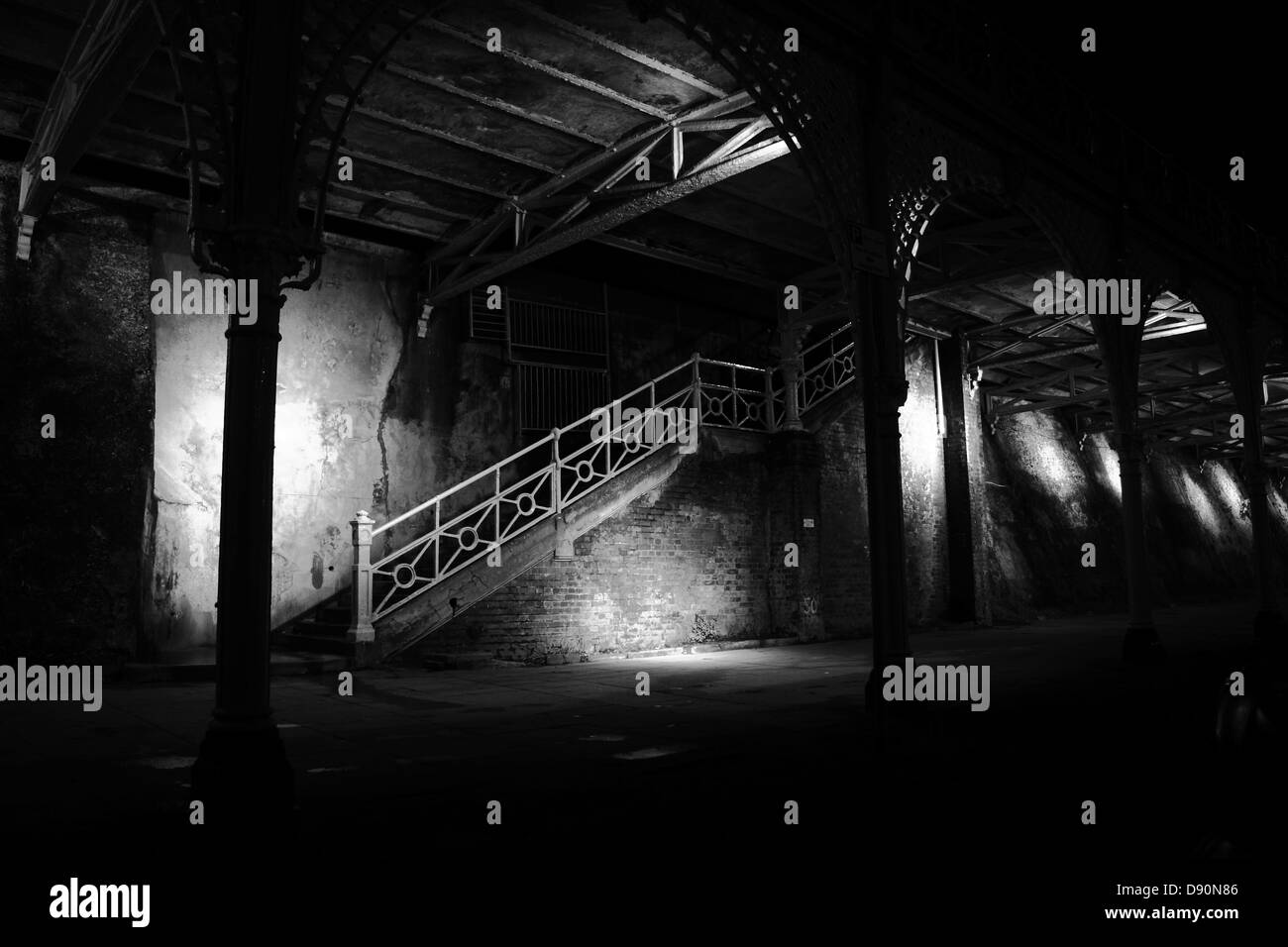 Brighton seafront night hi-res stock photography and images - Alamy