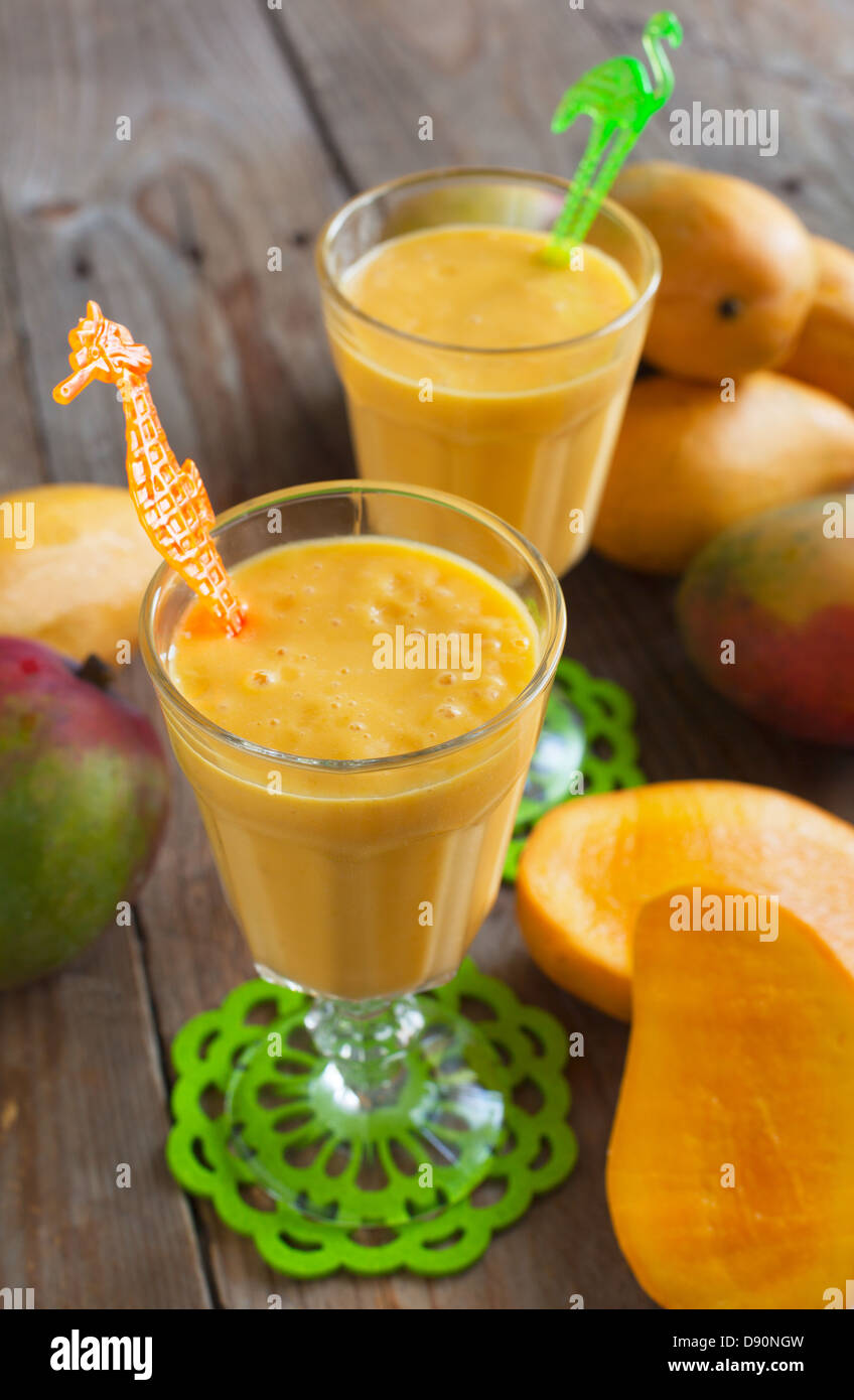 Chilled mango drink hi-res stock photography and images - Alamy