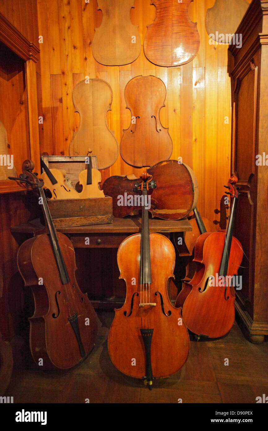 Italy milan national museum science hi-res stock photography and images ...