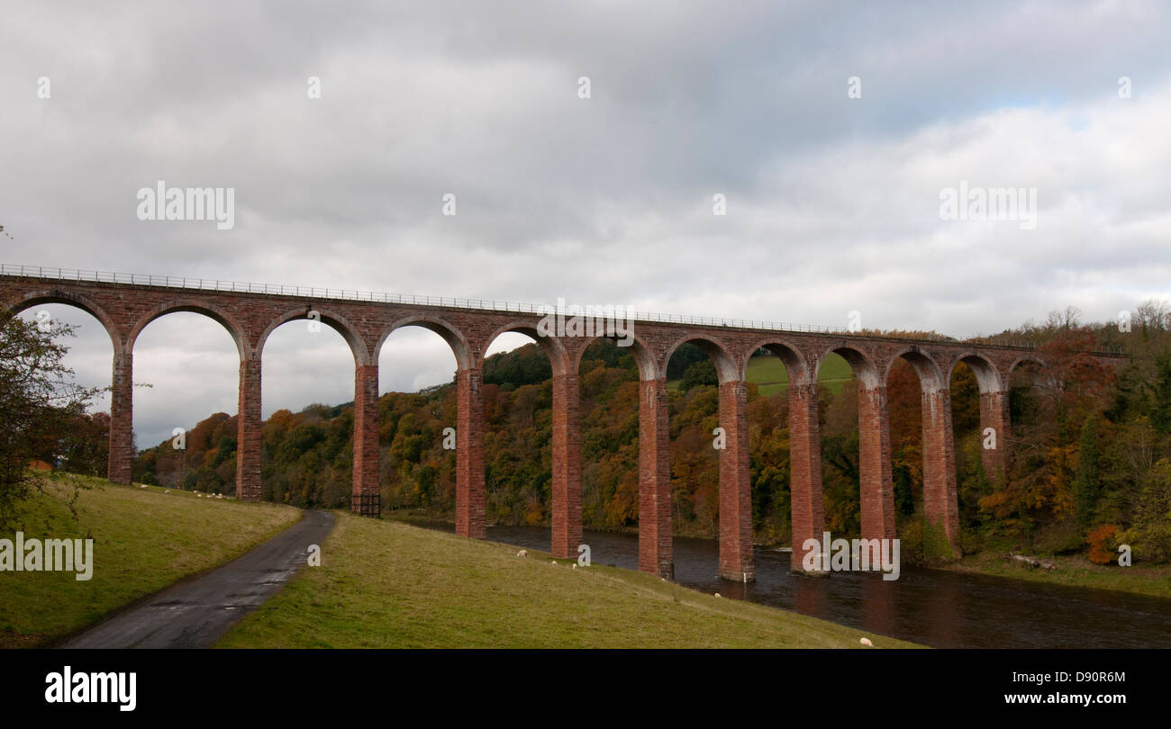 Leaderfoot viaduct hi-res stock photography and images - Alamy