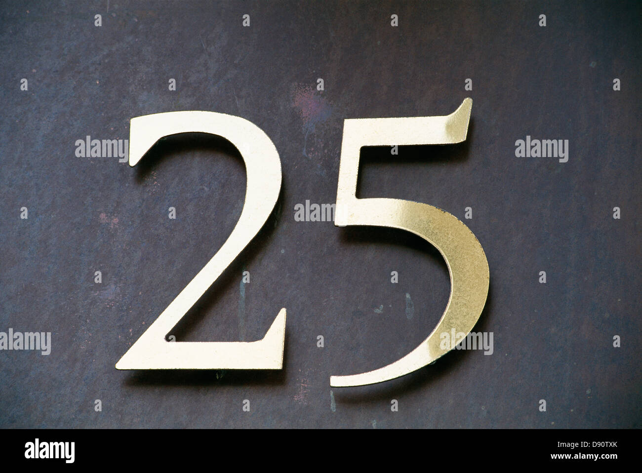 Five front digits hi-res stock photography and images - Alamy