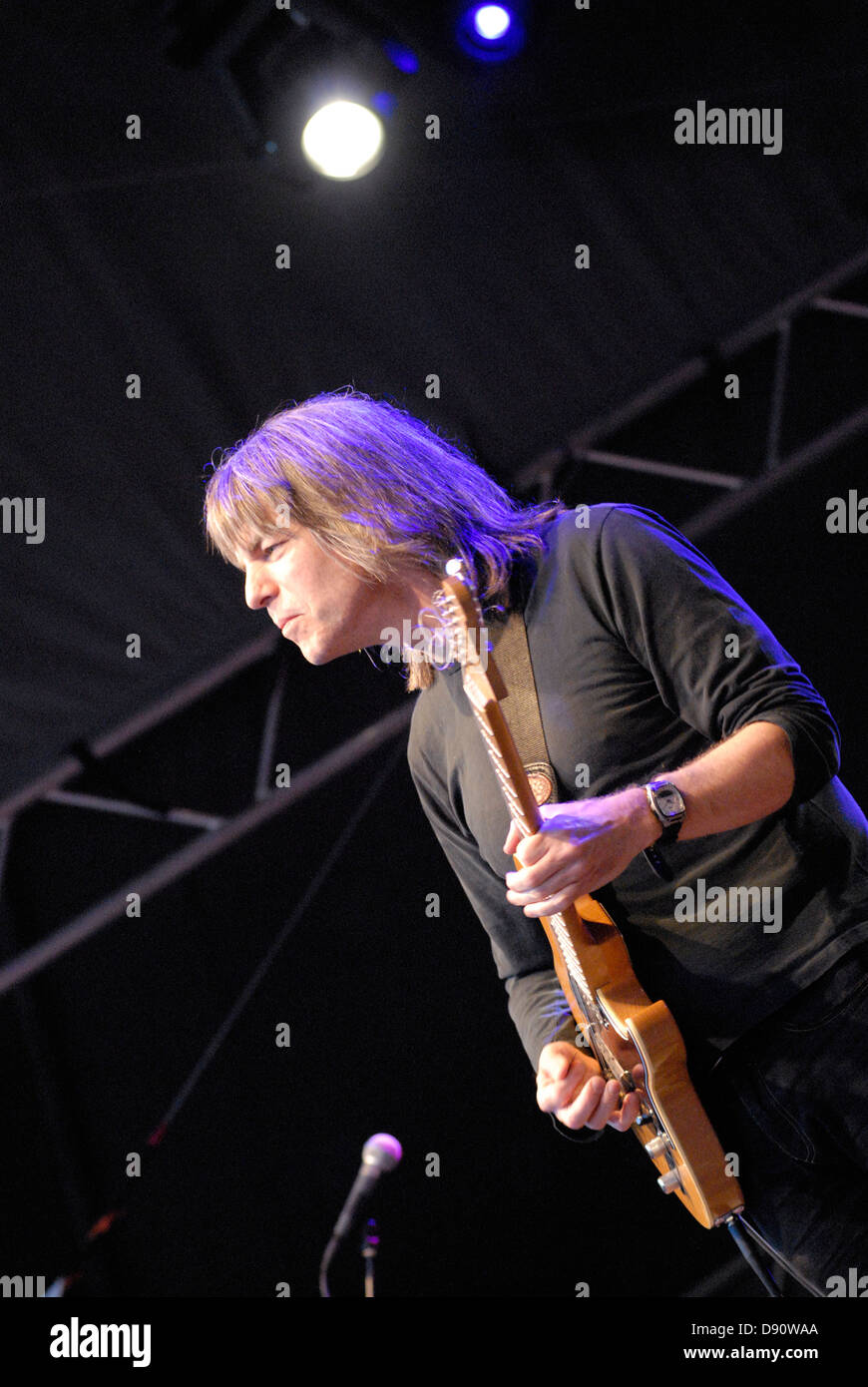 Mike stern guitarist hi-res stock photography and images - Alamy