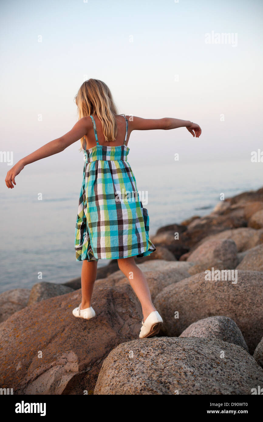 Walking rocks hi-res stock photography and images - Alamy
