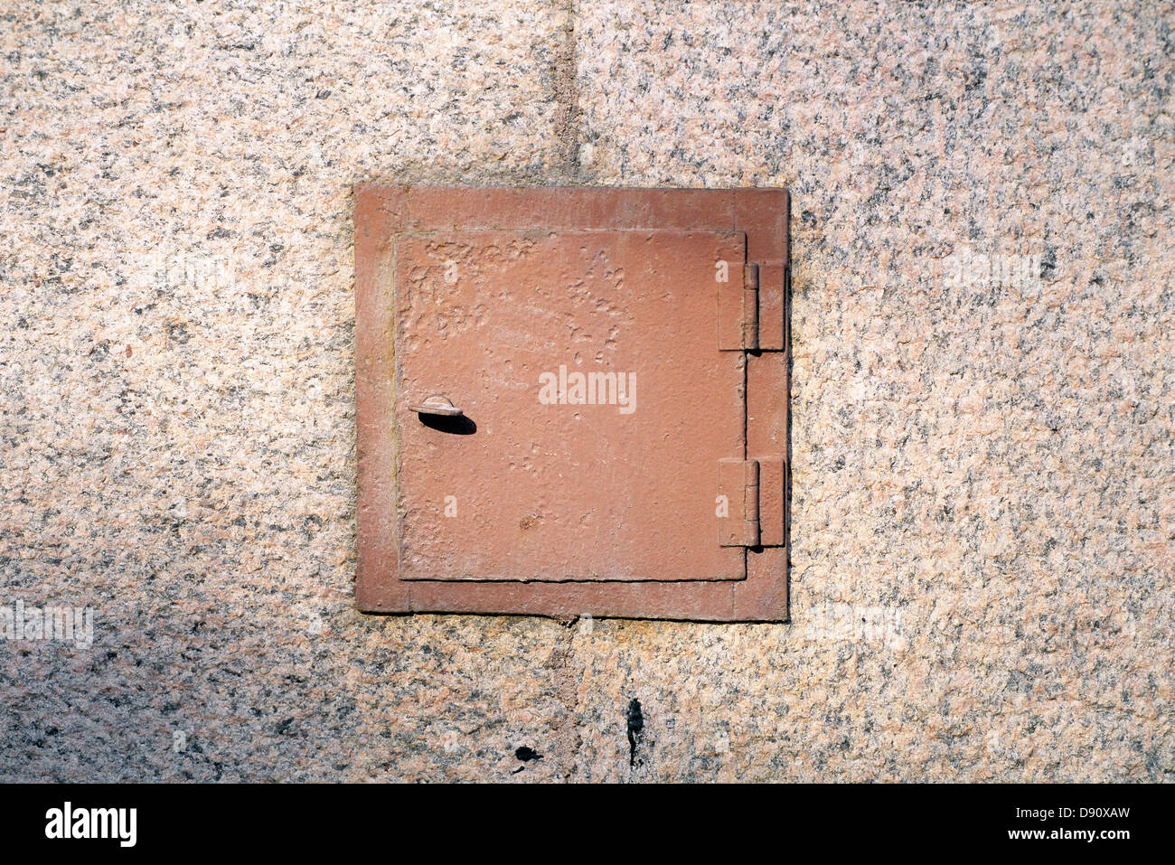 Bolted hinges hi-res stock photography and images - Alamy