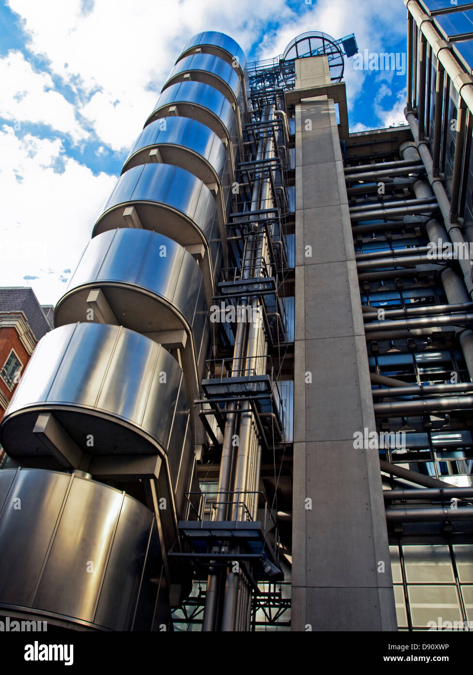 The Lloyd's building, home of the insurance institution Lloyd's of ...