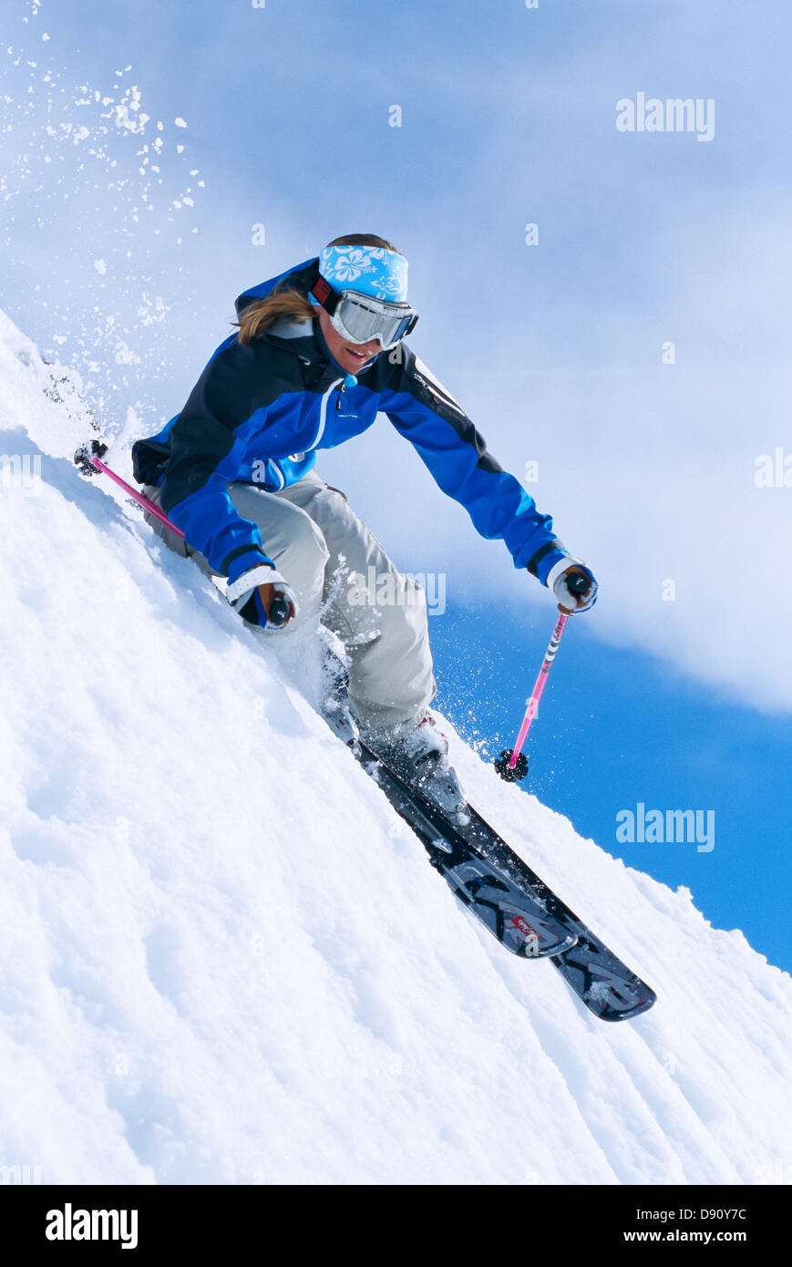 Skiin color hi-res stock photography and images - Alamy