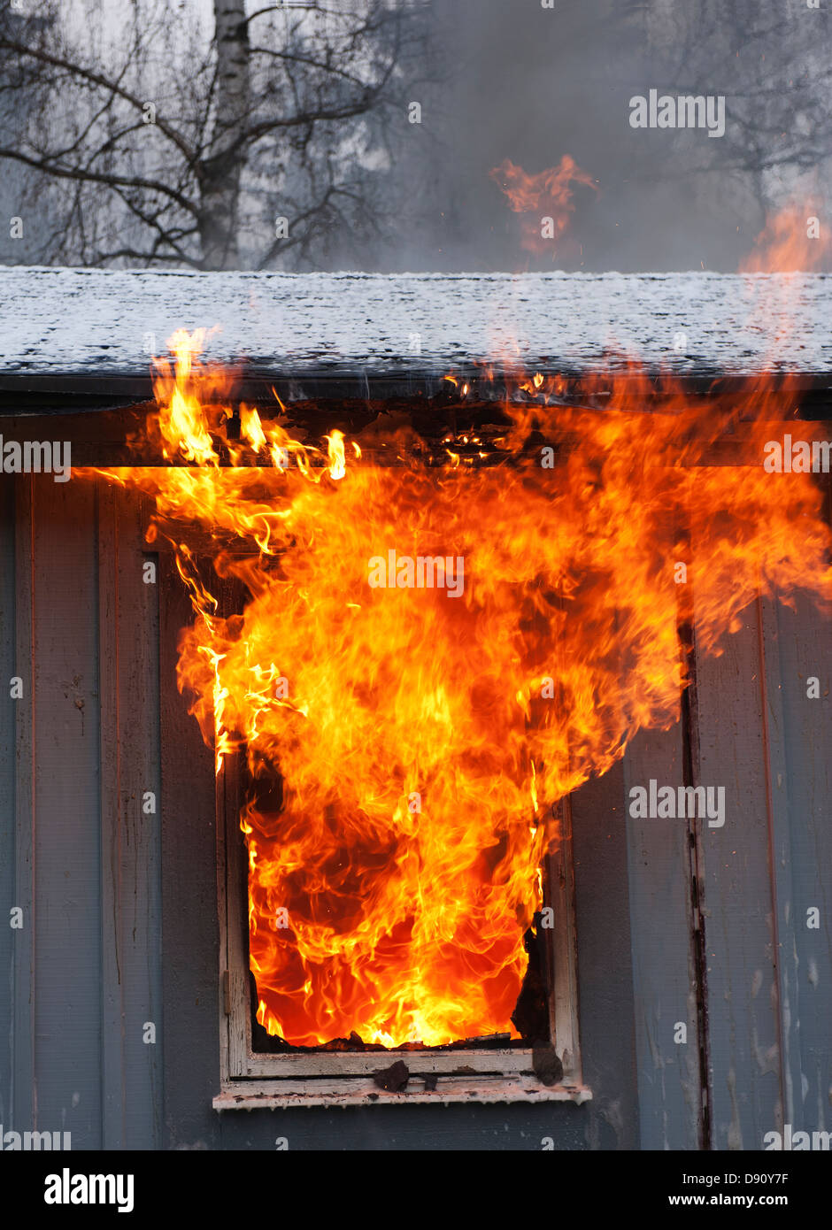 Old barn on fire Stock Photo - Alamy